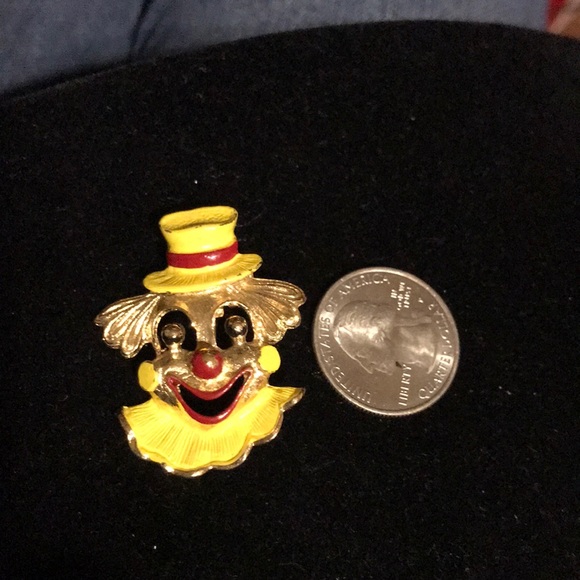 gerrys | Jewelry | Rare Vintage Whimsical Clown Pin | Poshmark